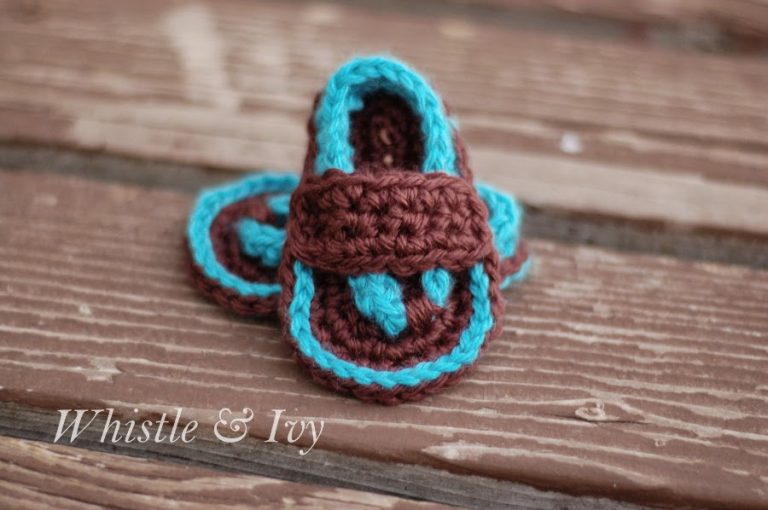 Comment faire des sandales pour bébé en crochet (vidéo et patron ...